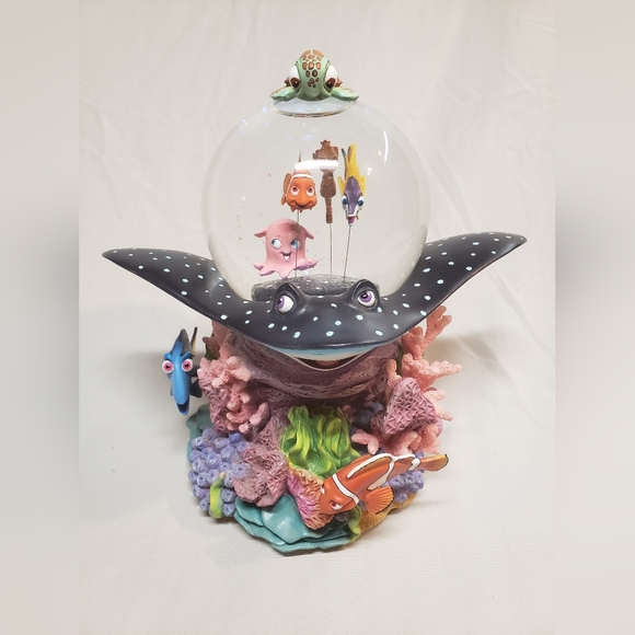 Disney | Art | Disney Pixar Finding Nemo Over The Waves Coral Reef Snow ...